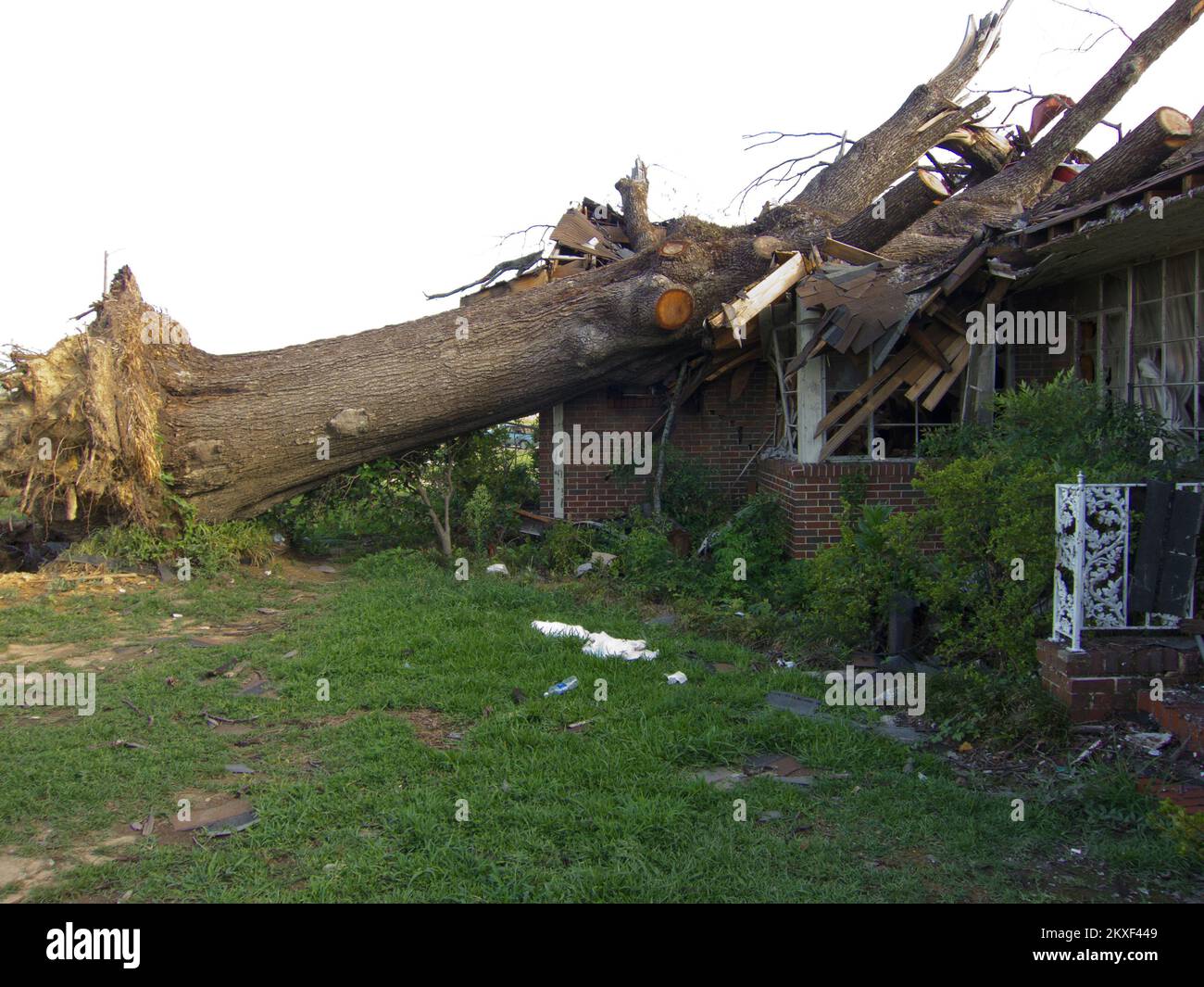 Tornado - Tuscaloosa, Ala. , July 16, 2011 Nearly 90 days after a ...