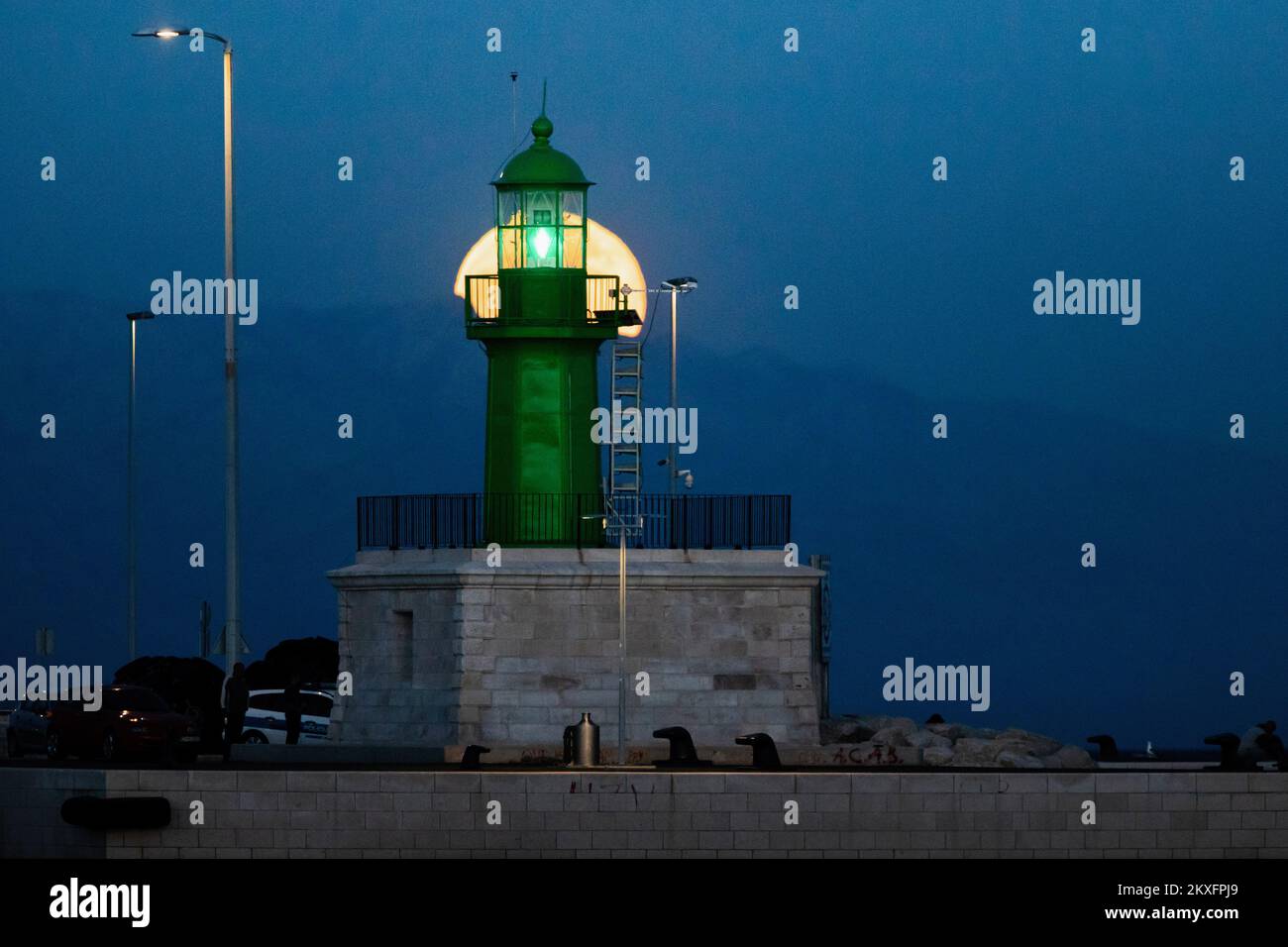 07.05.2020., Split - Full Moon above lighthouse Photo: Milan Sabic ...
