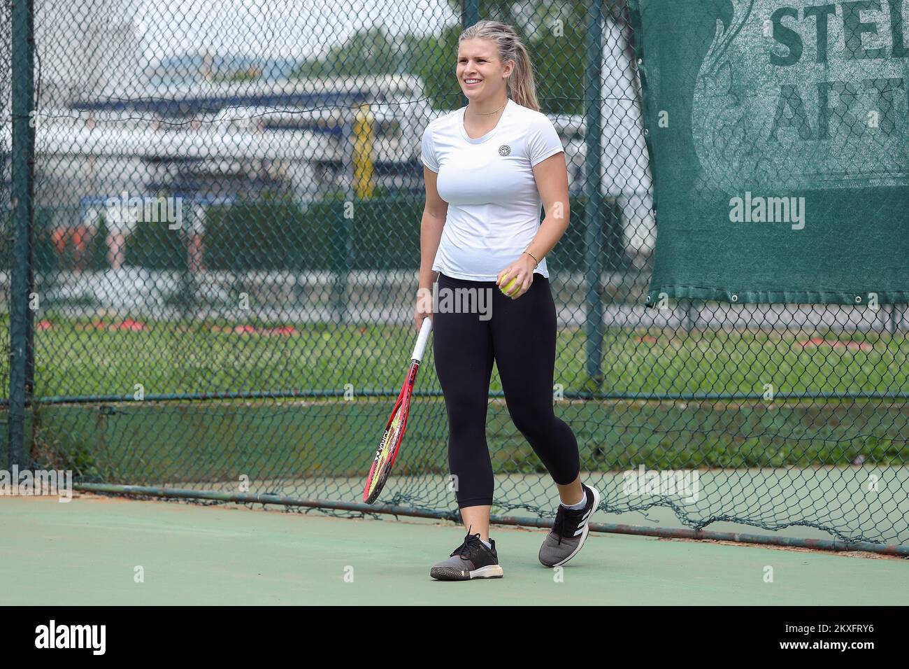 Jana fett hi-res stock photography and images - Alamy