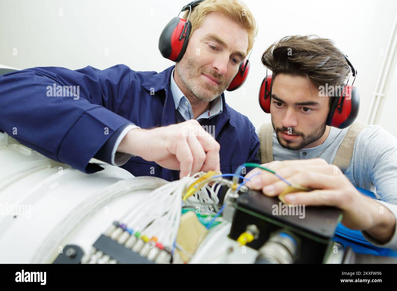 Technicians workbench hi-res stock photography and images - Alamy