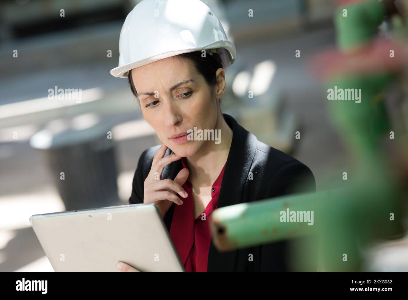 portrait of factory female safety inspector Stock Photo - Alamy