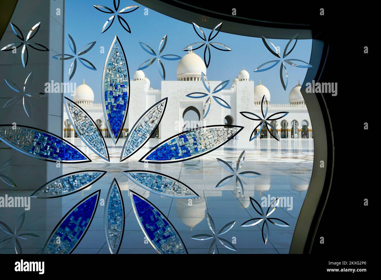 sheik zayid mosque, Abu Dhabi, UAE Stock Photo - Alamy