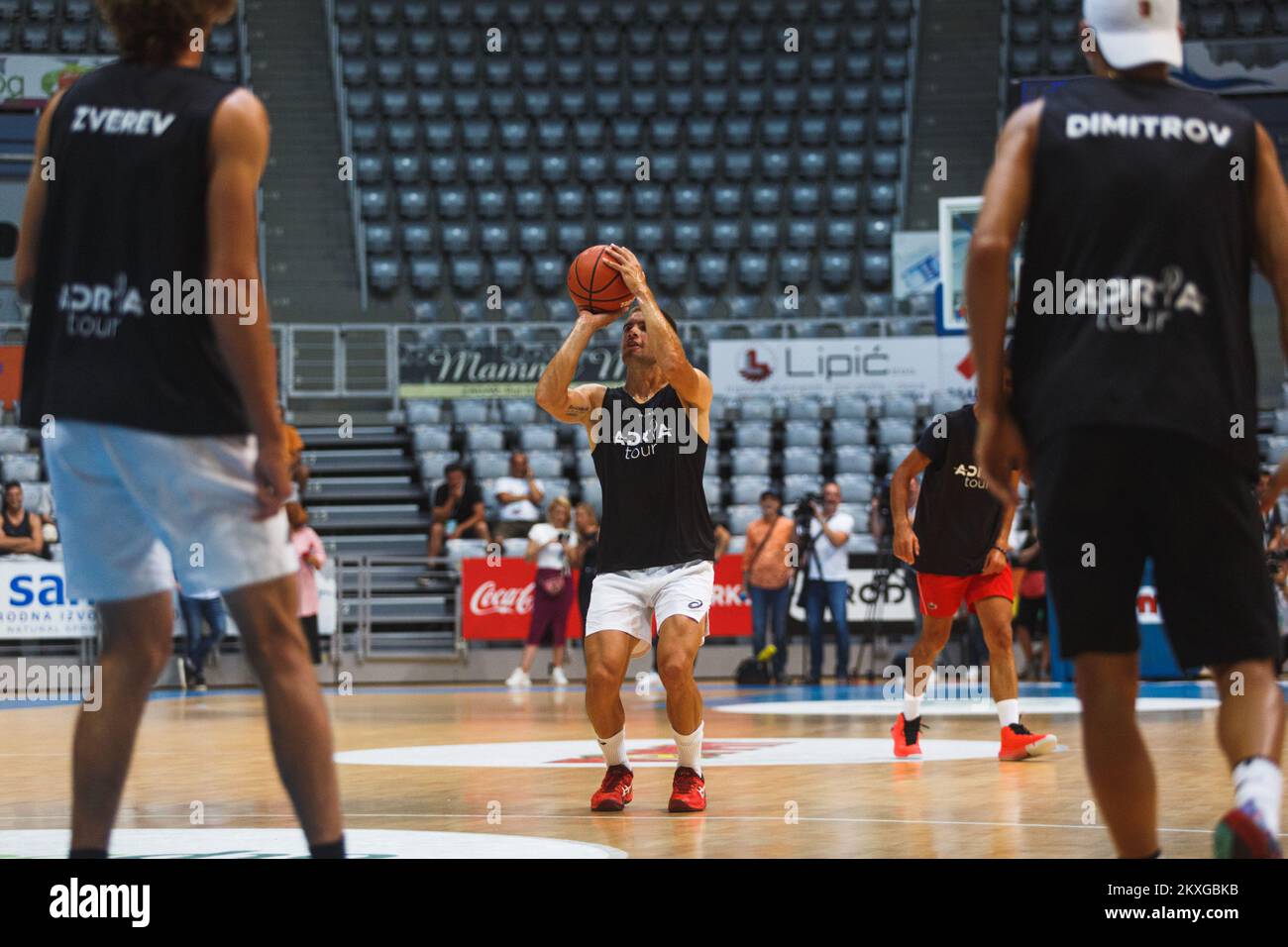Basketball feature photo hi-res stock photography and images - Alamy