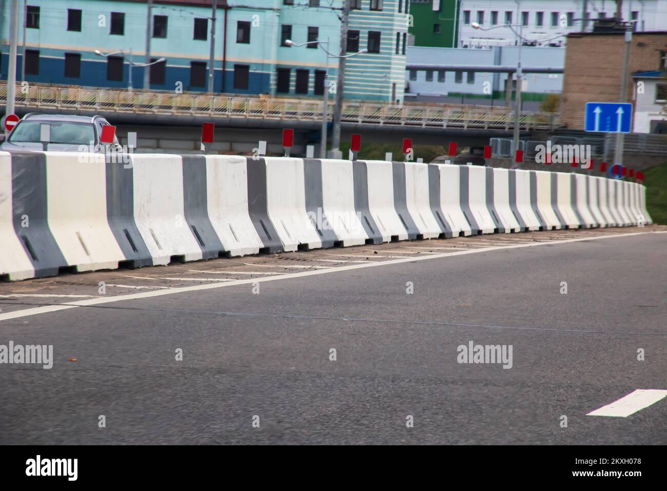 Solid fencing hi-res stock photography and images - Alamy