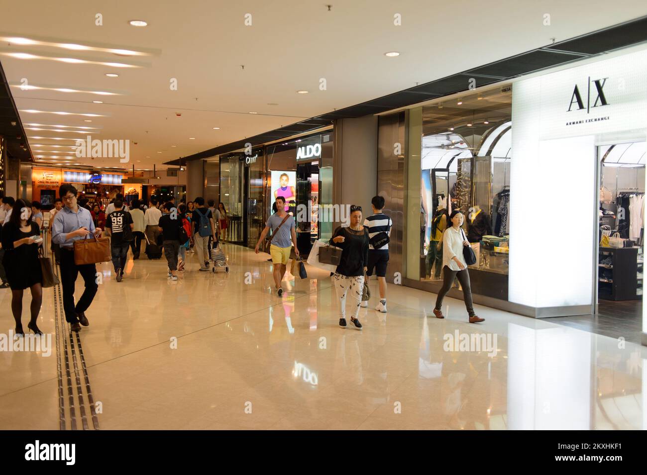 HONG KONG - MAY 05, 2015: Hong Kong shopping mall interior. Hong Kong ...