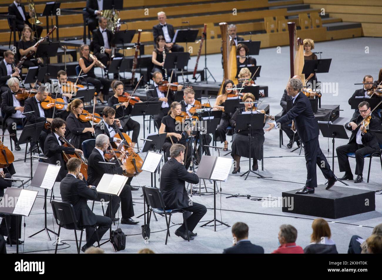Mahler resurrection hi-res stock photography and images - Alamy