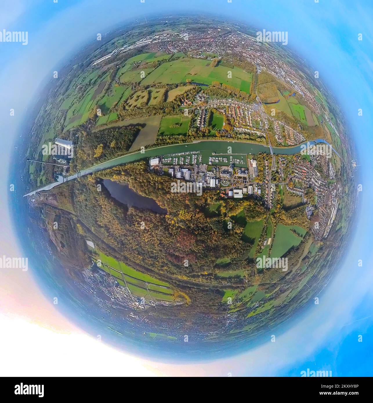 Aerial view, Marina Rünthe, Datteln-Hamm canal, Beversee in Beverwald ...