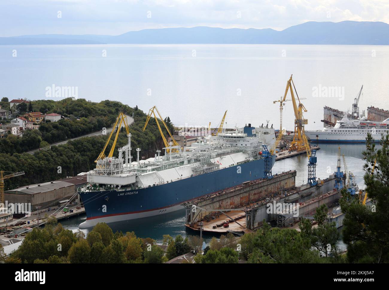 The LNG Croatia vessel which, as a Floating Storage Regasification Unit ...