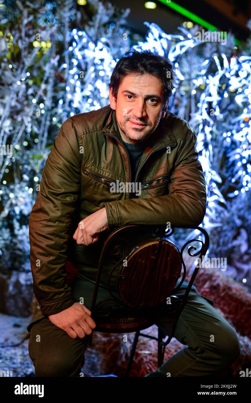 Best actor category hi-res stock photography and images - Alamy