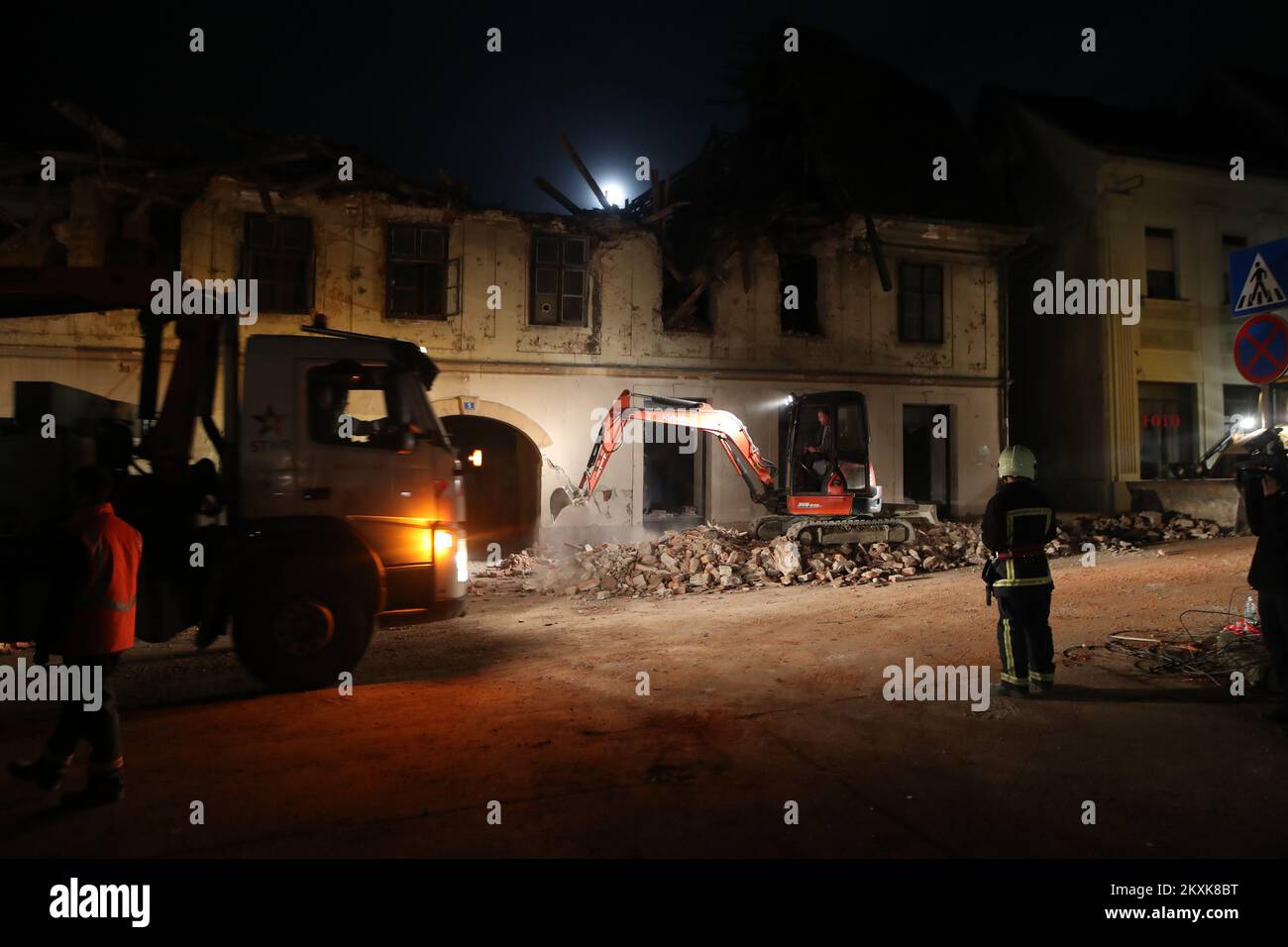 A strong earthquake in central Croatia has killed at least five people ...