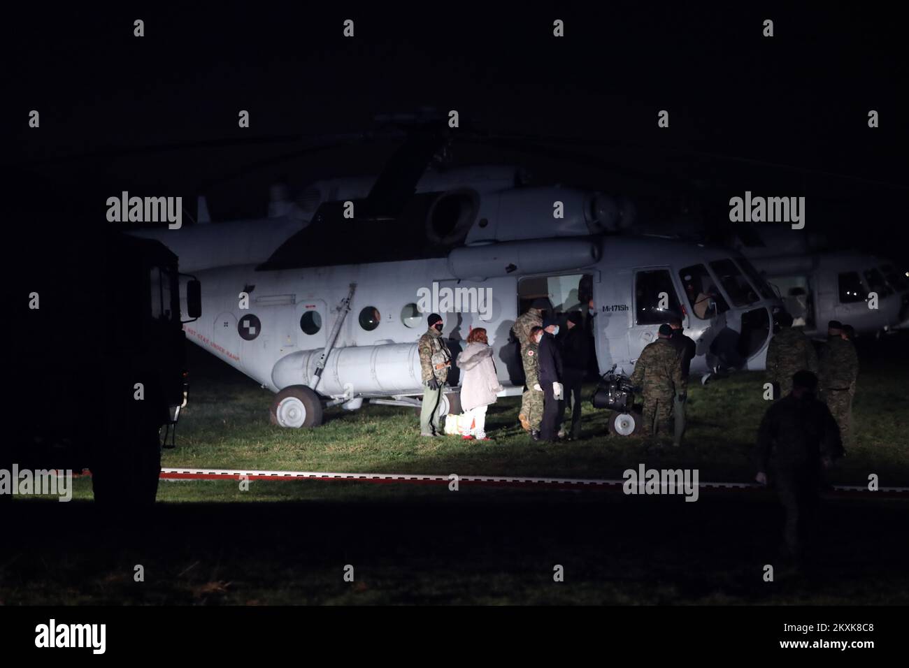Earthquake helicopter rescue hi-res stock photography and images - Alamy