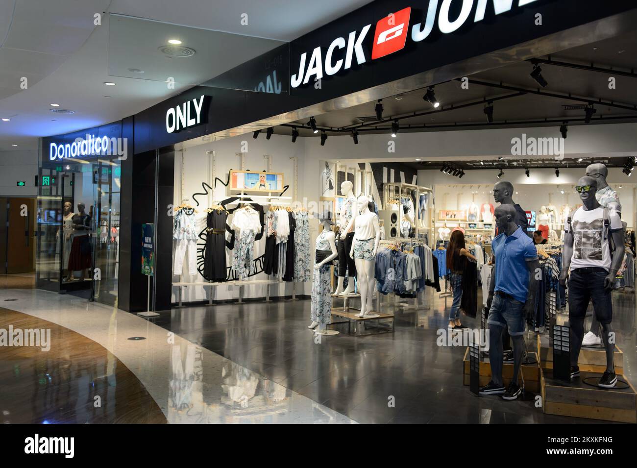 SHENZHEN, CHINA - MAY 25, 2015: COCO Park shopping center interior ...