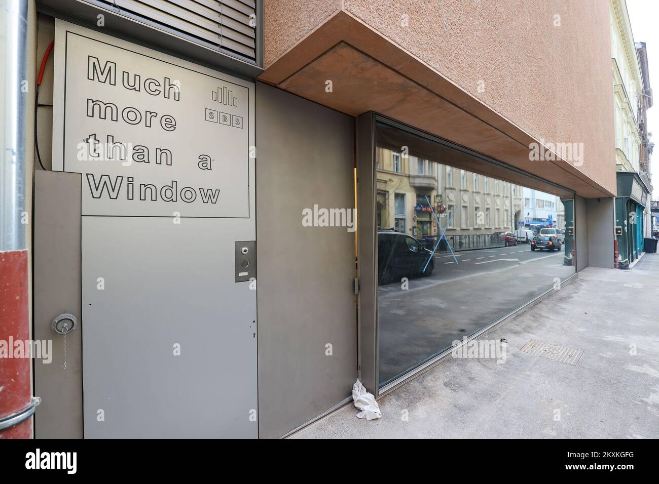 For the first time after a long time of construction, the real facade ...
