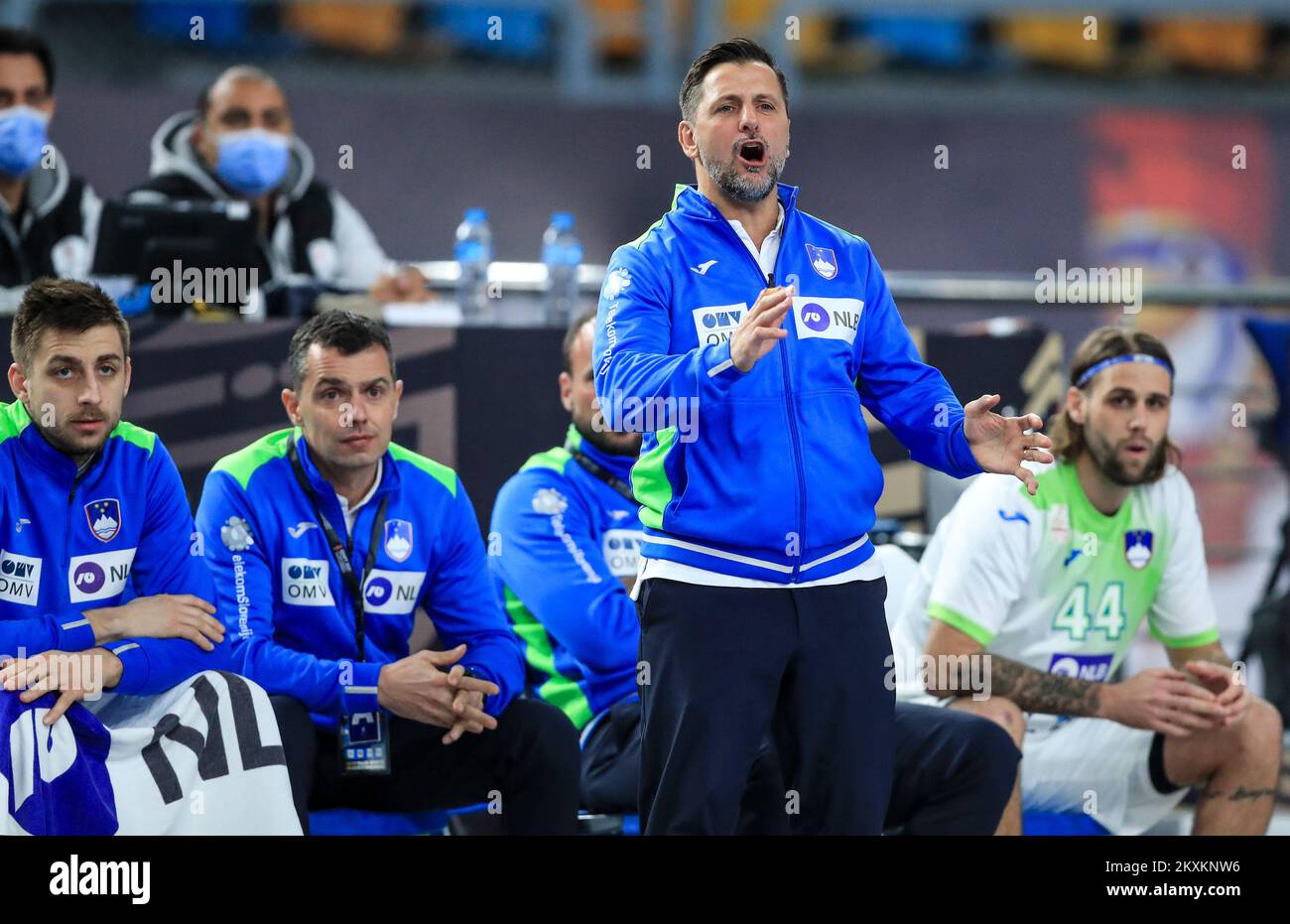 CAIRO, EGYPT - JANUARY 22: Head coach of Sovenia Ljubomir Vranjes ...
