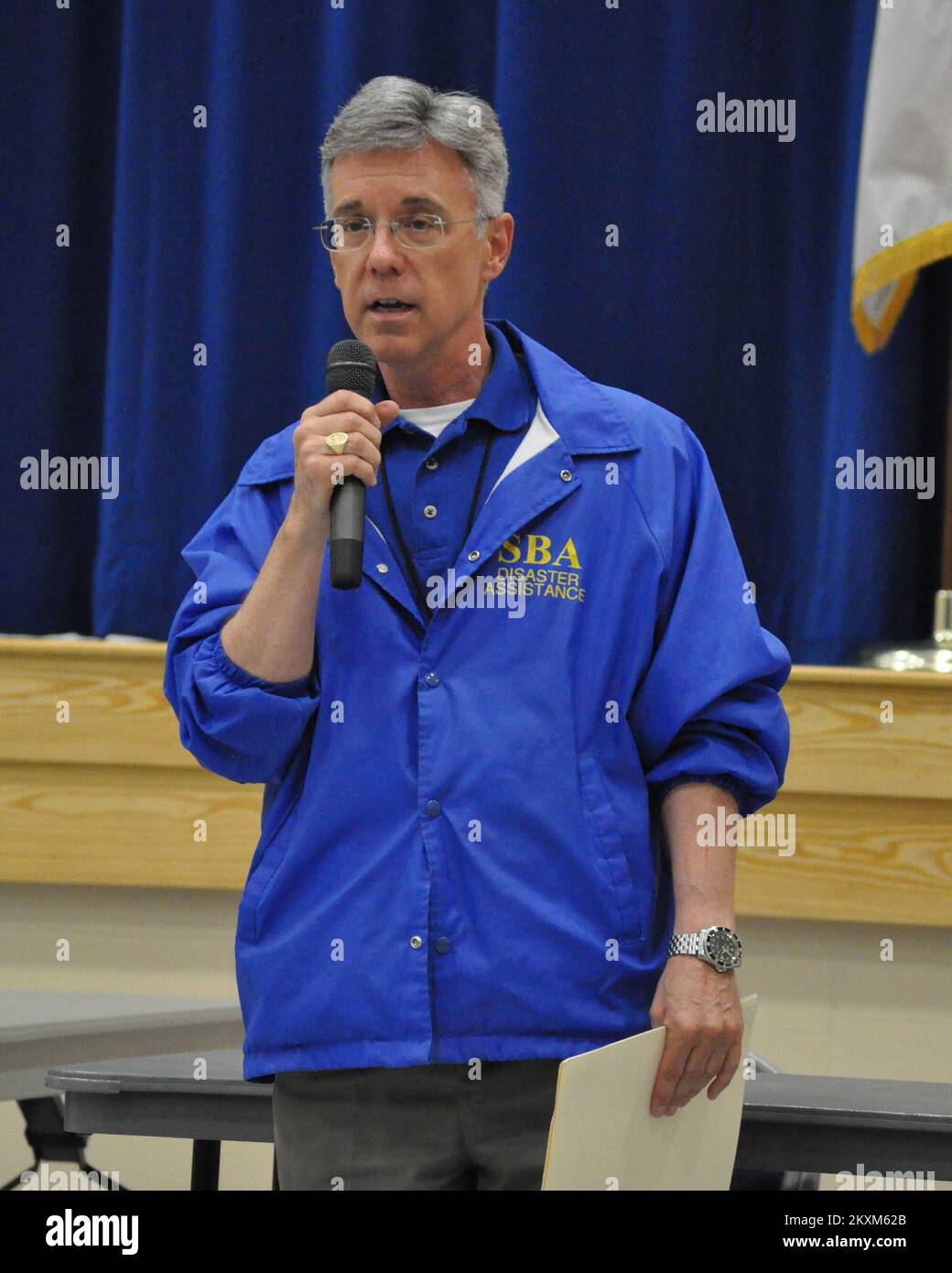 FEMA answers Questions at Hurricane Aid Meeting. New York Hurricane ...