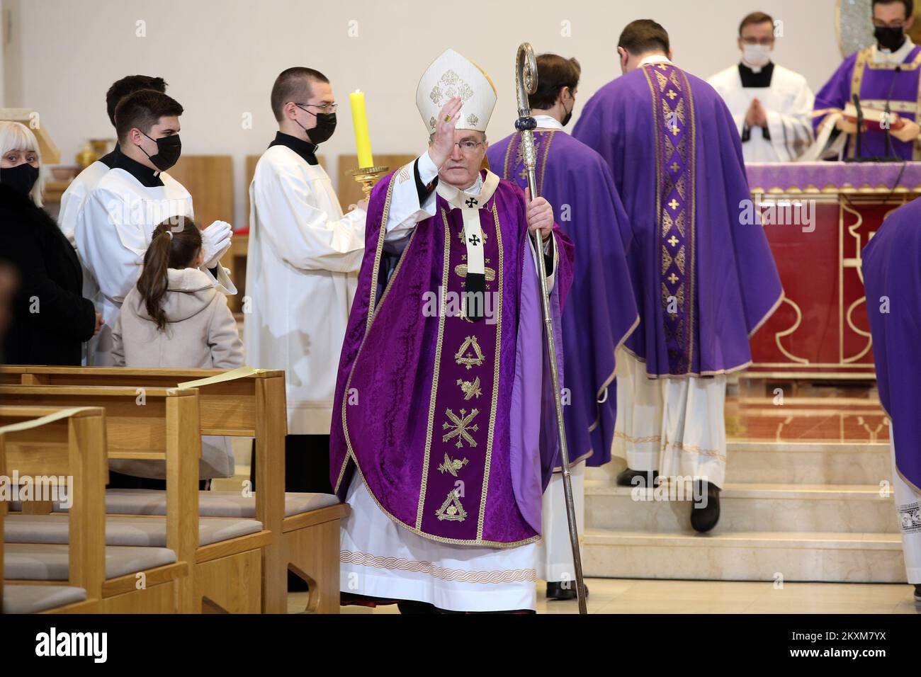 Cardinal Josip Bozanic leads the Ash Wednesday mass to start the Lent ...