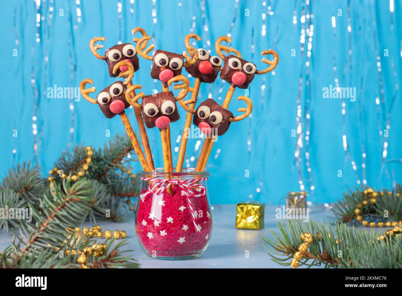 Cake pops Santa reindeers from marshmallows, sweet straw and chocolate ...