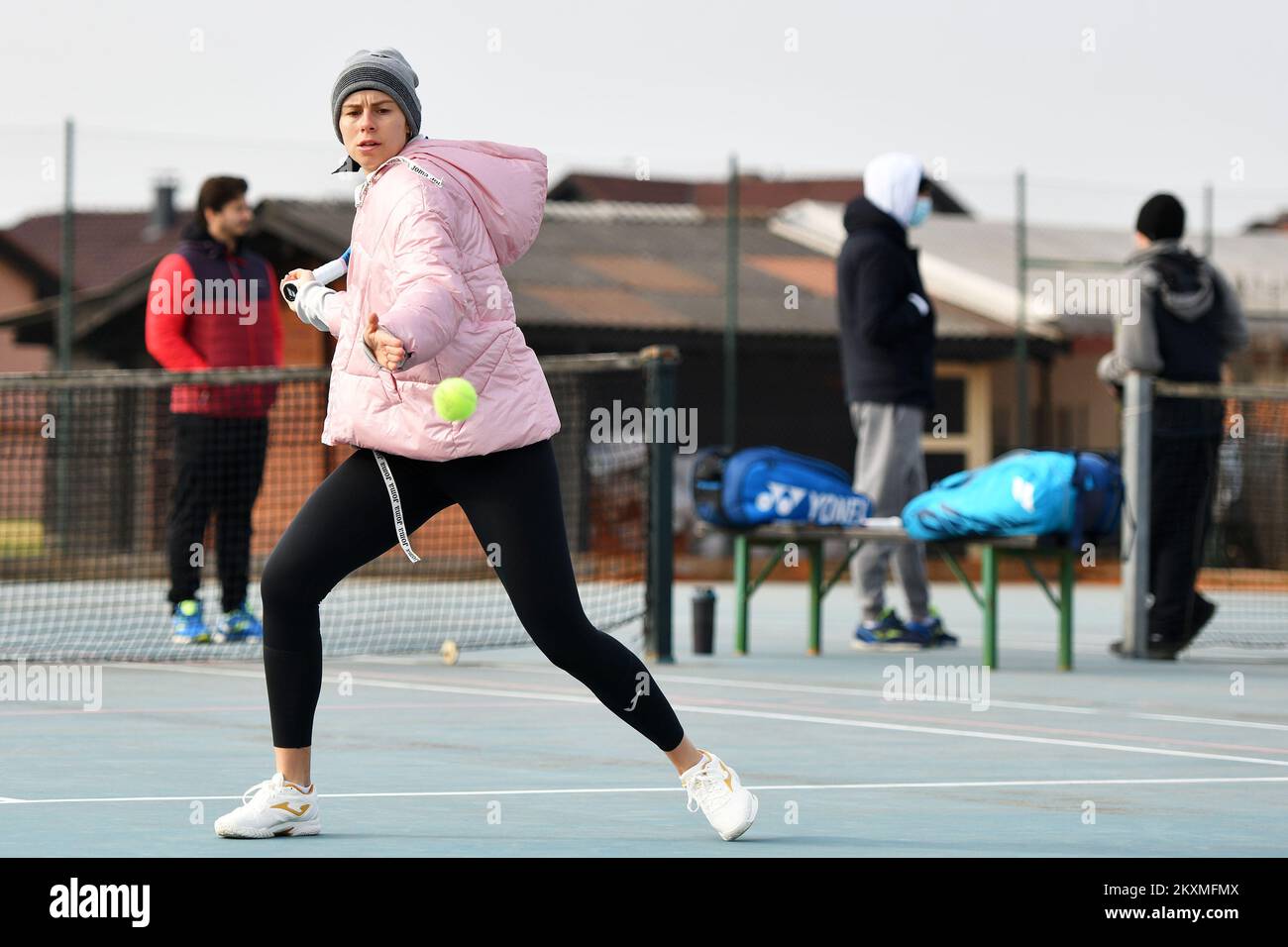 Polish tennis player Magda Linette attends a training session on Jug ...