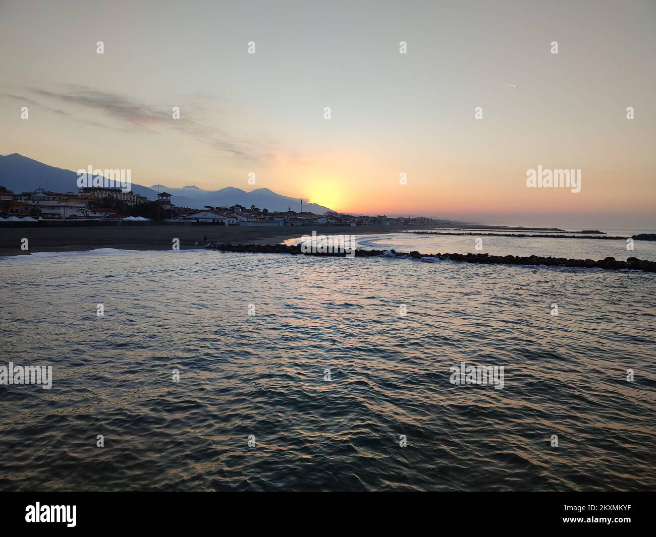 Golden dawn in tuscany time hi-res stock photography and images - Alamy
