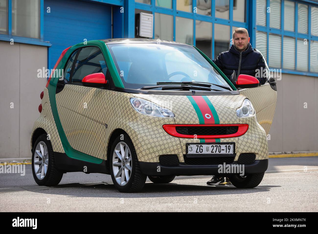 Vedran from Zagreb covered his tin pet with foils of a world-famous ...