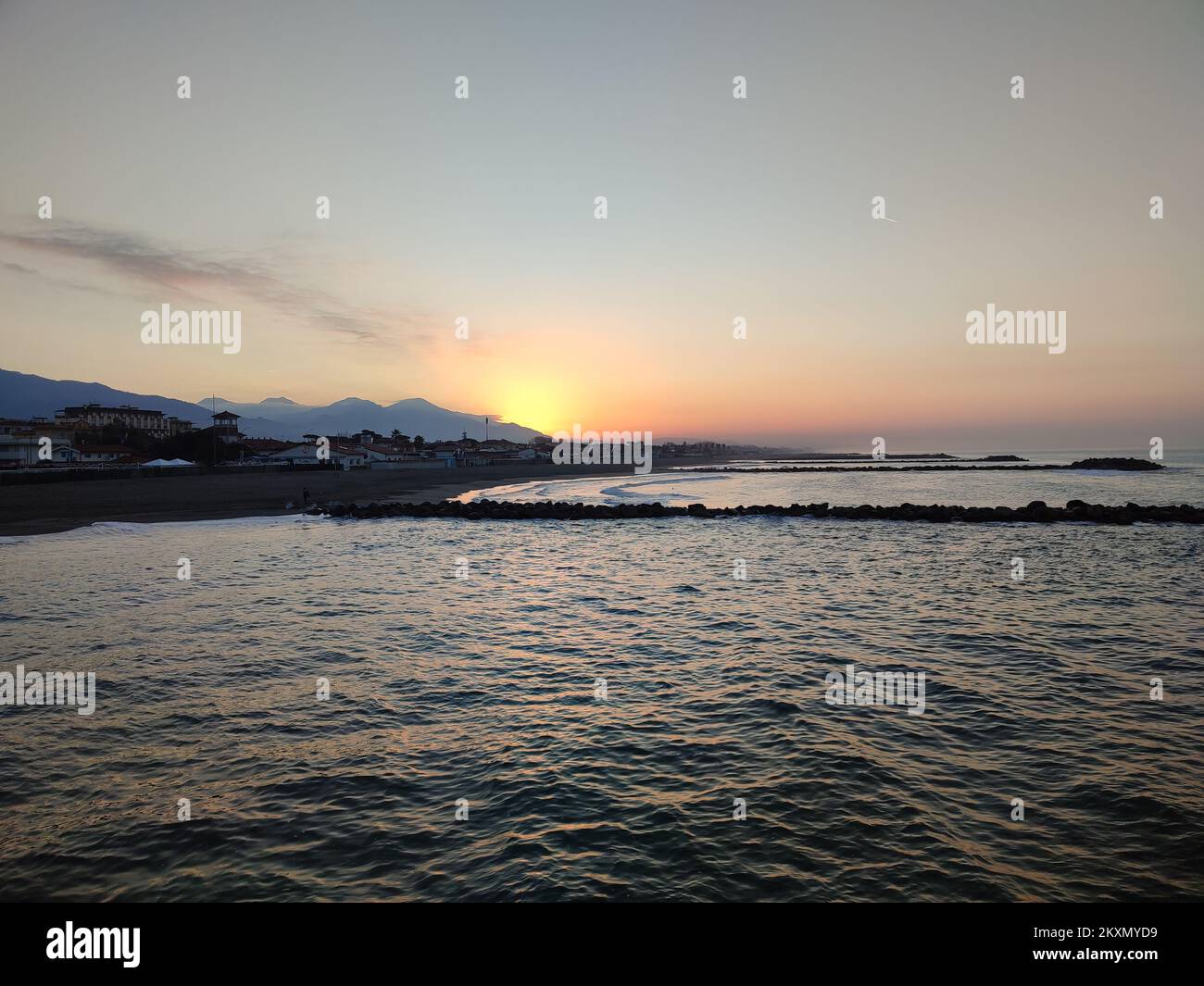 Golden dawn in tuscany time hi-res stock photography and images - Alamy