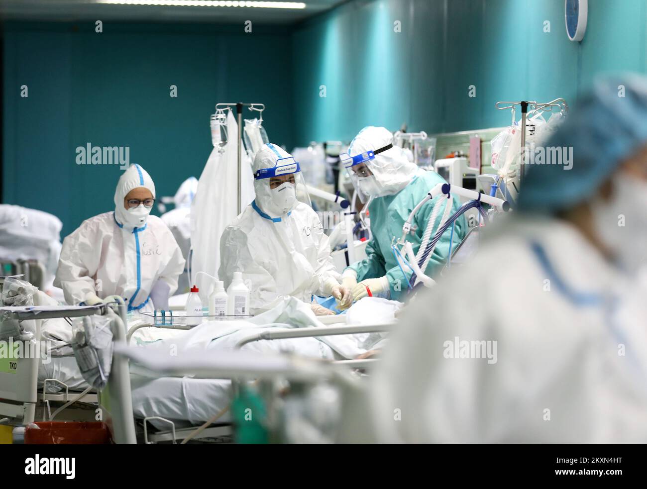 Medical staff in Hospital Dubrava taking care of COVID-19 positive ...