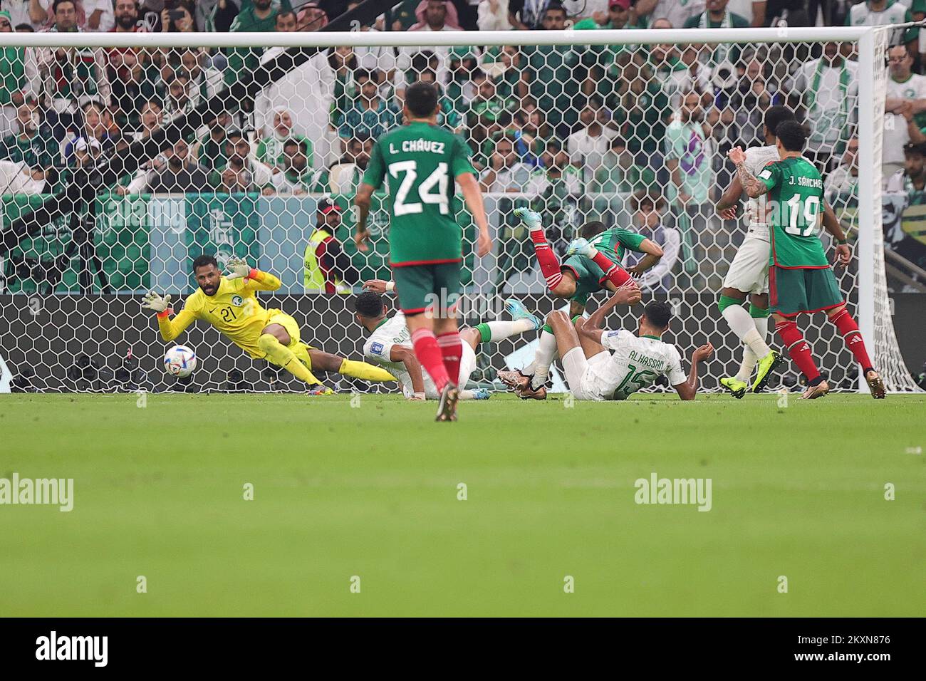Lusail, Qatar. 30th Nov, 2022. Mohammed Alowais (1st L), goalkeeper of ...
