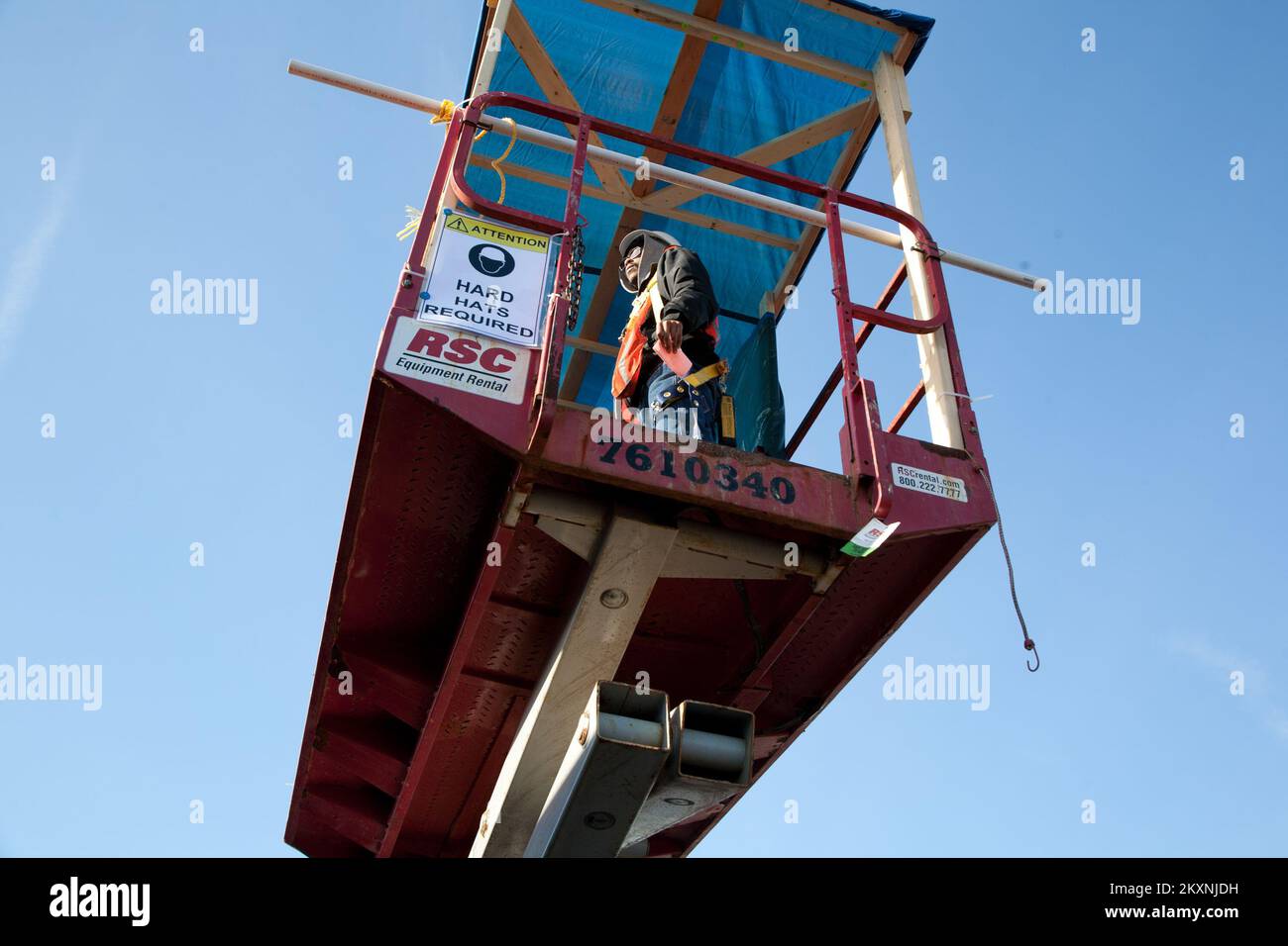 Emergency management assistance contract hi-res stock photography and ...