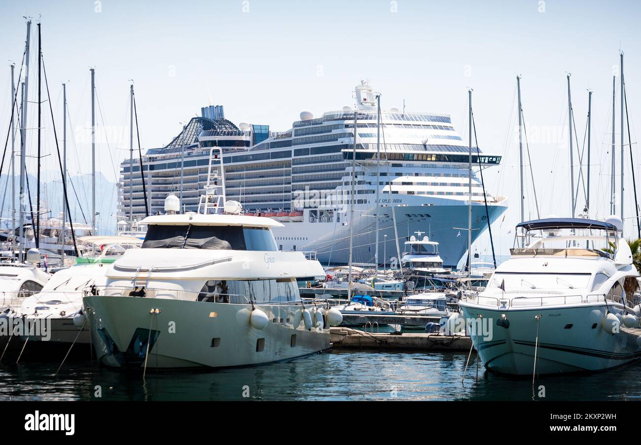 18.06.2021., Split - The largest cruiser that has visited Split so far ...