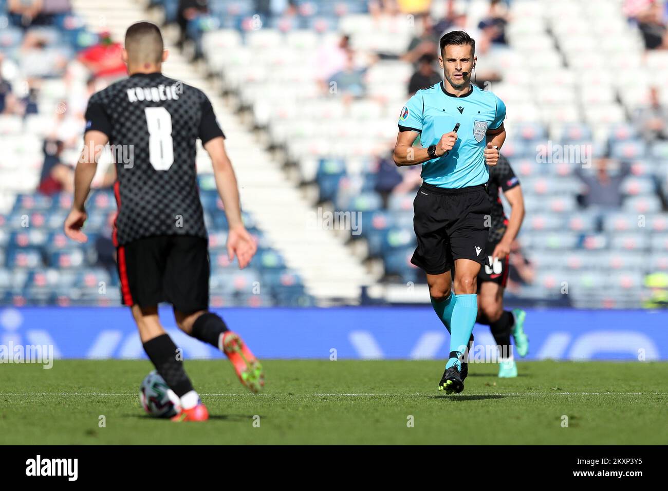 Carlos del cerro grande referee hi-res stock photography and images - Alamy