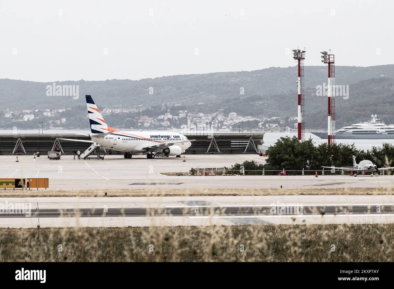 Airspace alert hi-res stock photography and images - Alamy