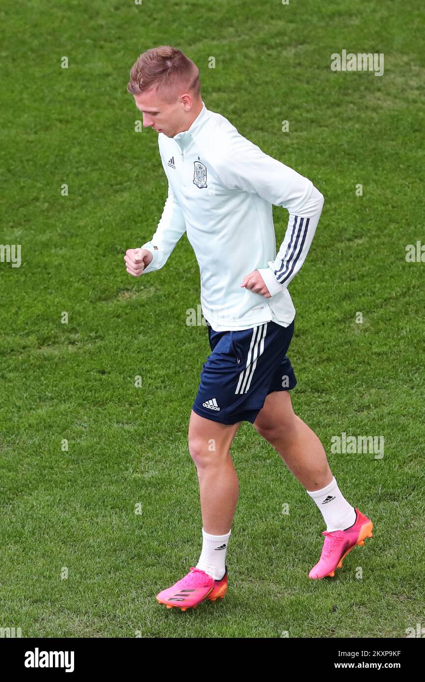 Dani olmo national team hi-res stock photography and images - Alamy