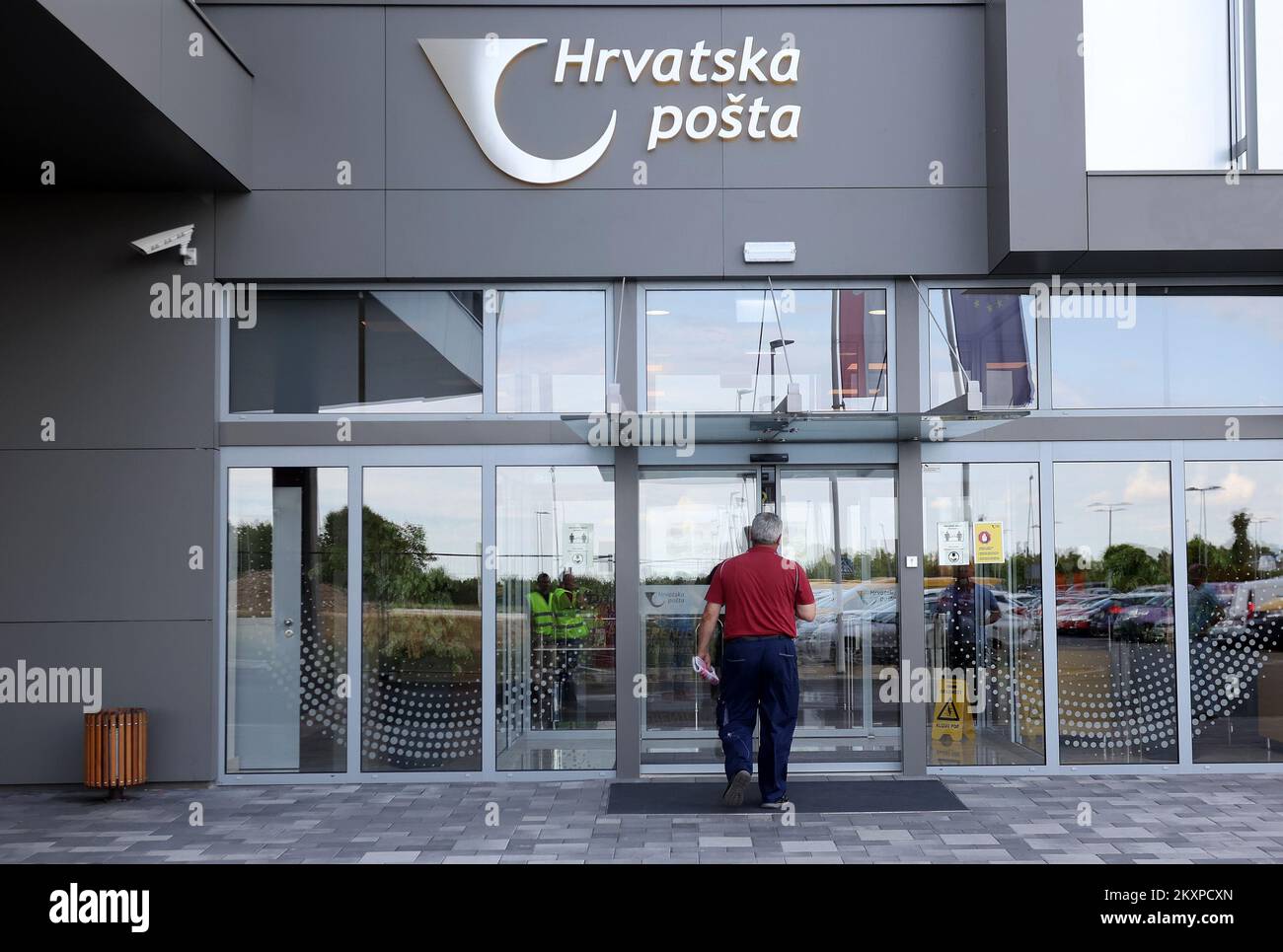 Picture shows the Central Sorting Center of the Croatian Post. In the ...