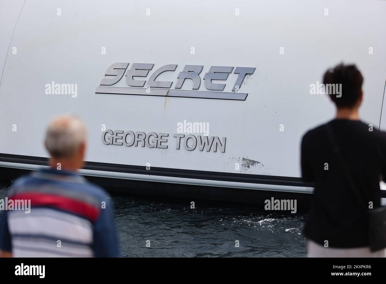 The 82.5-meter-long yacht 'Secret', owned by Nancy Walton Laurie ...