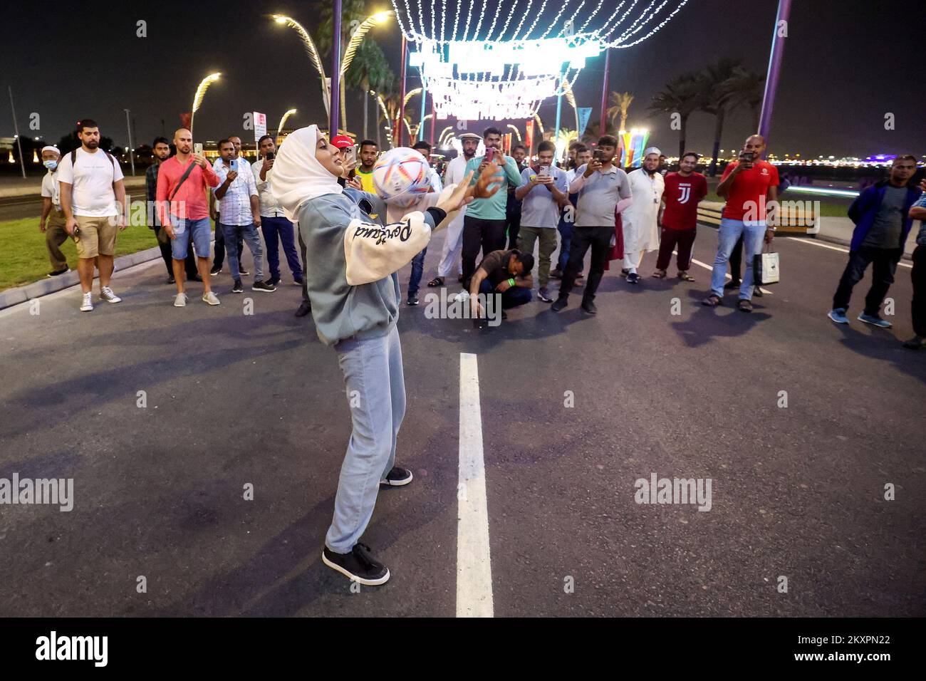 Street entertainers Hadiya Hakmi from India and Bahae Eddine Jilalat ...