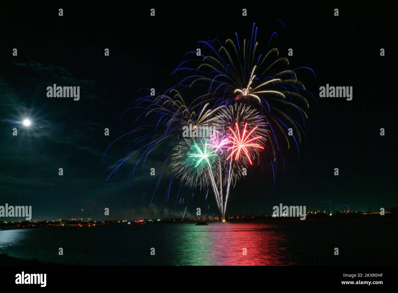 Sea World Fireworks show in San Diego, USA Stock Photo - Alamy