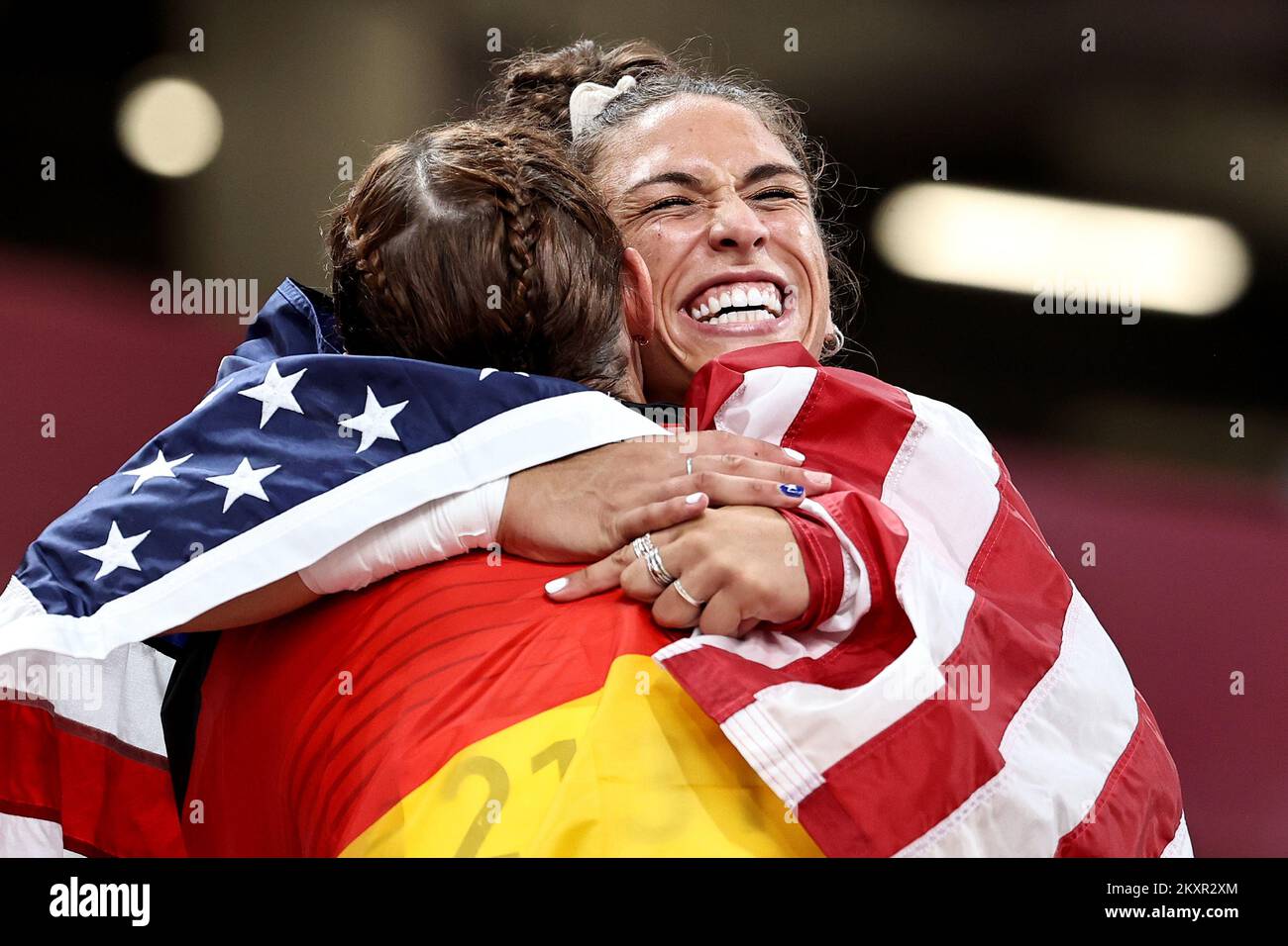TOKYO, JAPAN - AUGUST 02: Gold discus thrower, Valerie Allman of Team ...