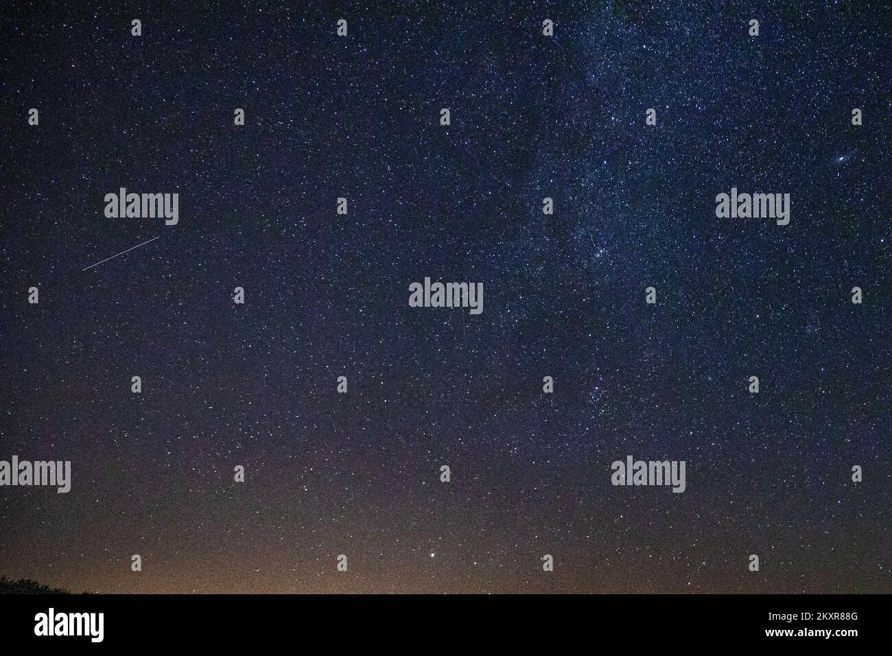 Comet swift tuttle hi-res stock photography and images - Alamy