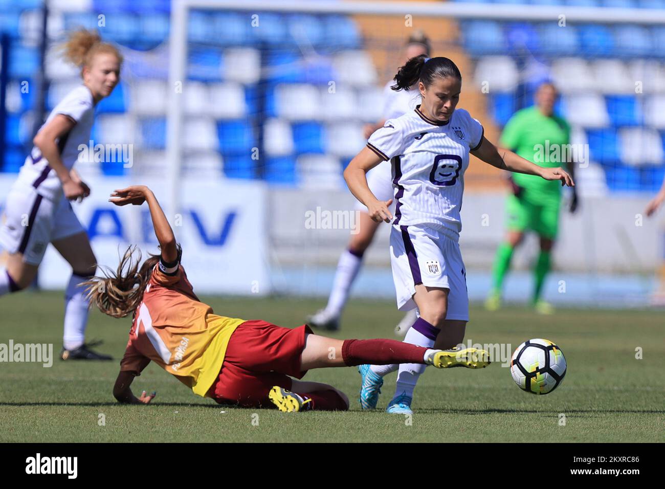 Stefania vatafu hi-res stock photography and images - Alamy