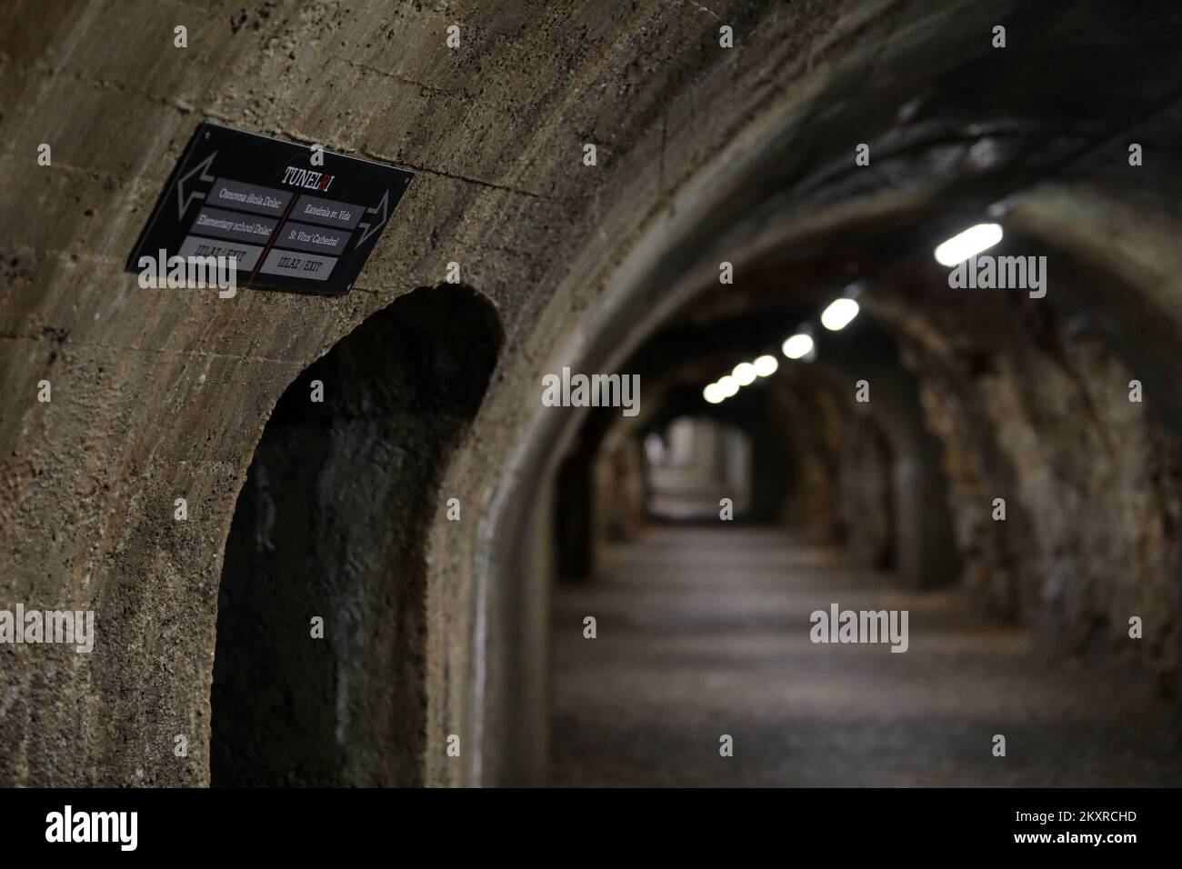 330 meters hi-res stock photography and images - Alamy