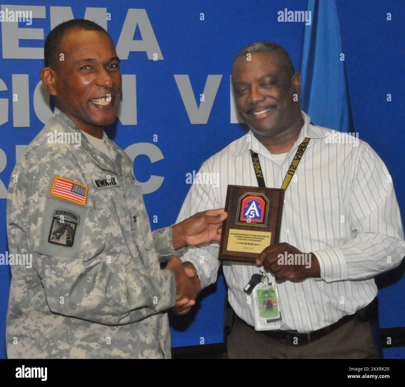 Plaque of appreciation hi-res stock photography and images - Alamy