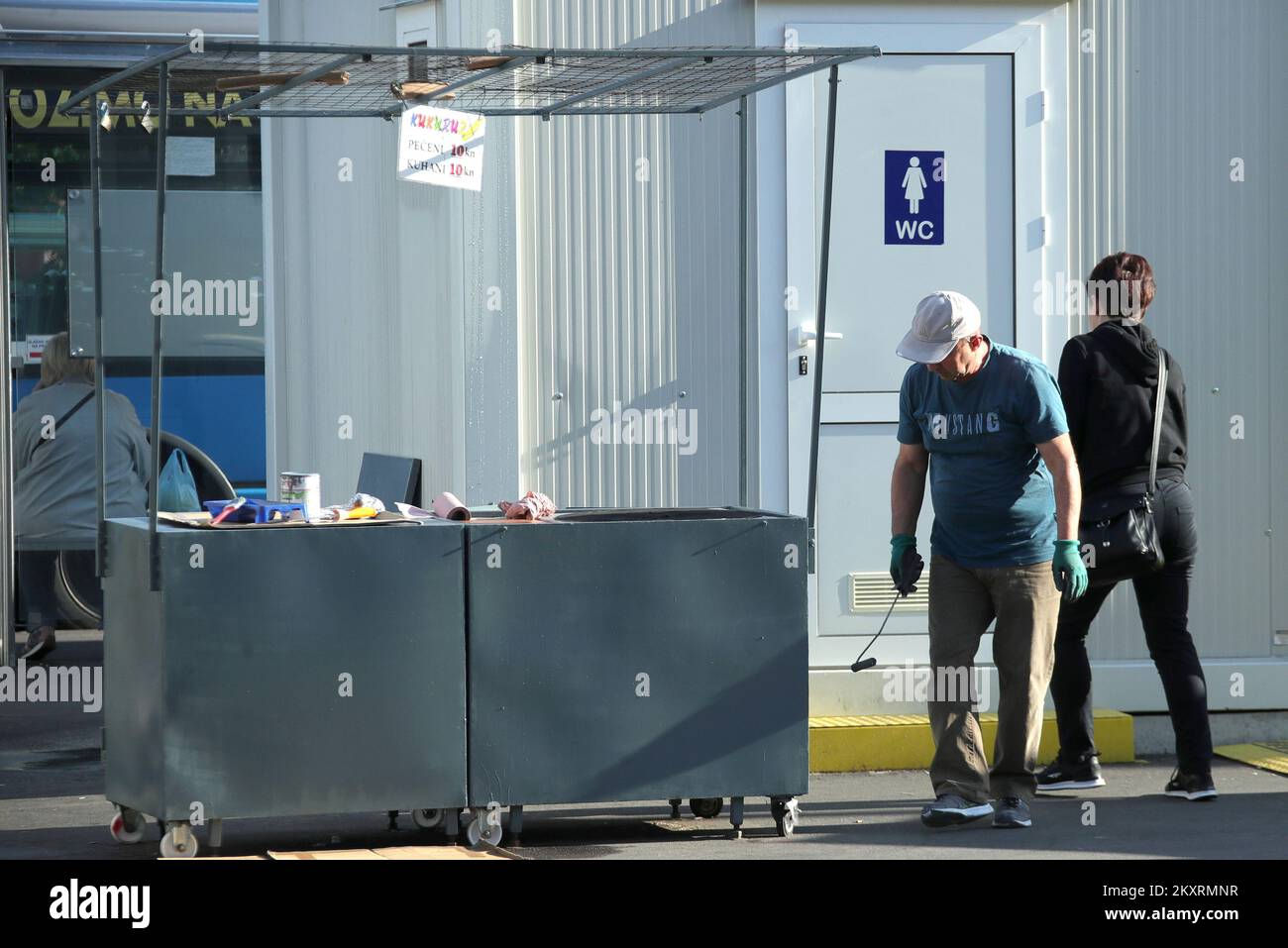 City everyday life in the center of town. Morning gymnastics-painting ...