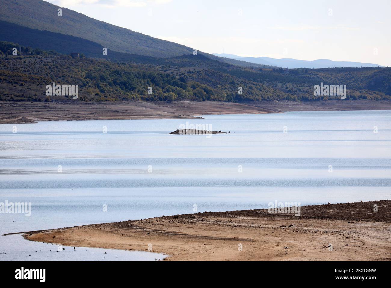 The low water level of Peruca Lake revealed submerged remains of life ...