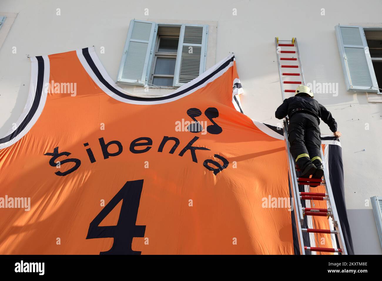 Number 4 basketball player hi-res stock photography and images - Alamy