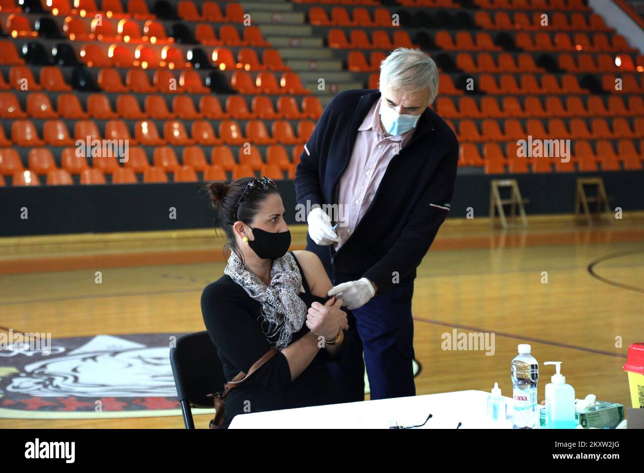 Due to 6987 new COVID-19 cases many people decided to get vaccinated in ...