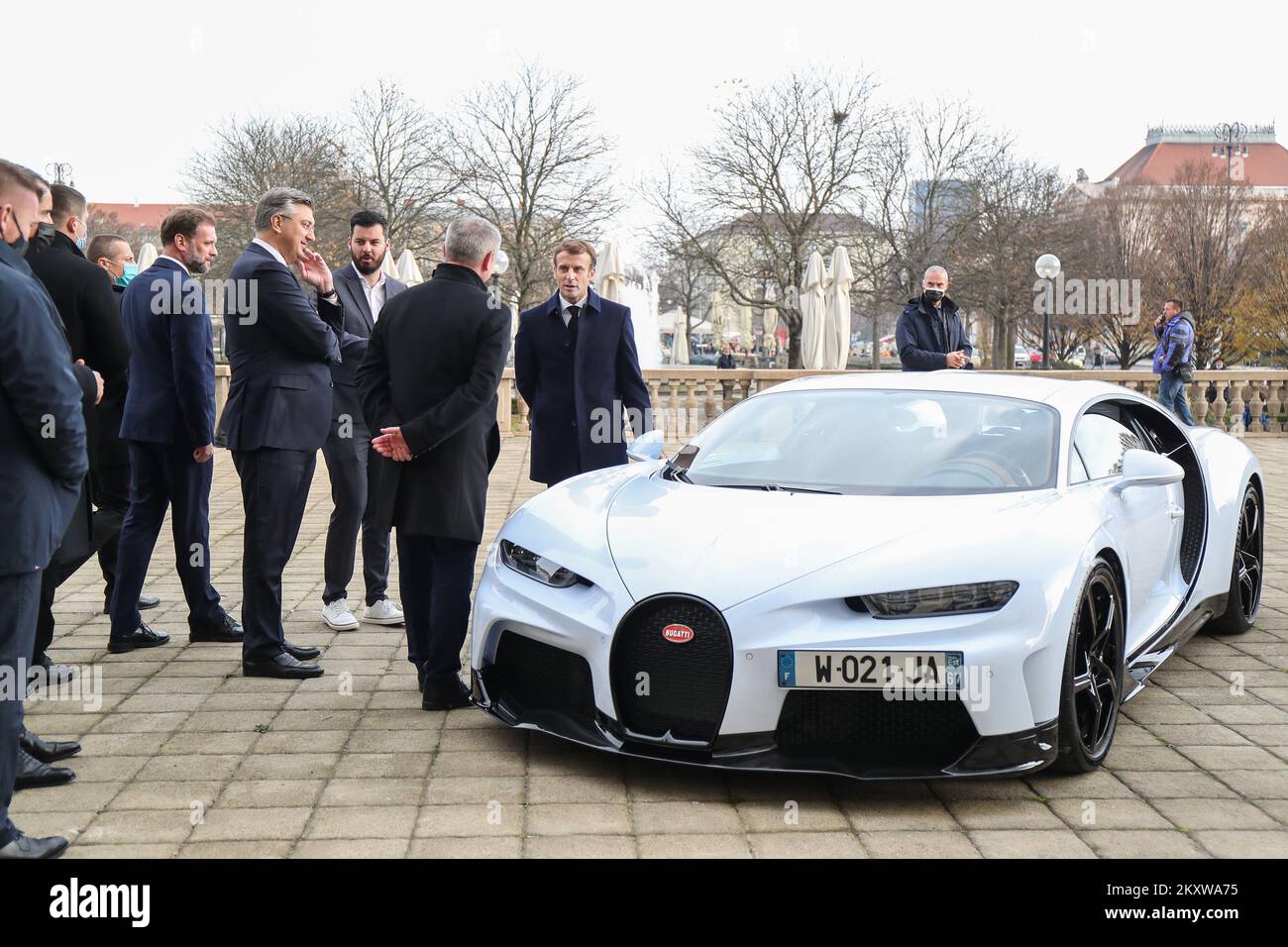 French President Emmanuel Macron arrives in the company of Croatian ...