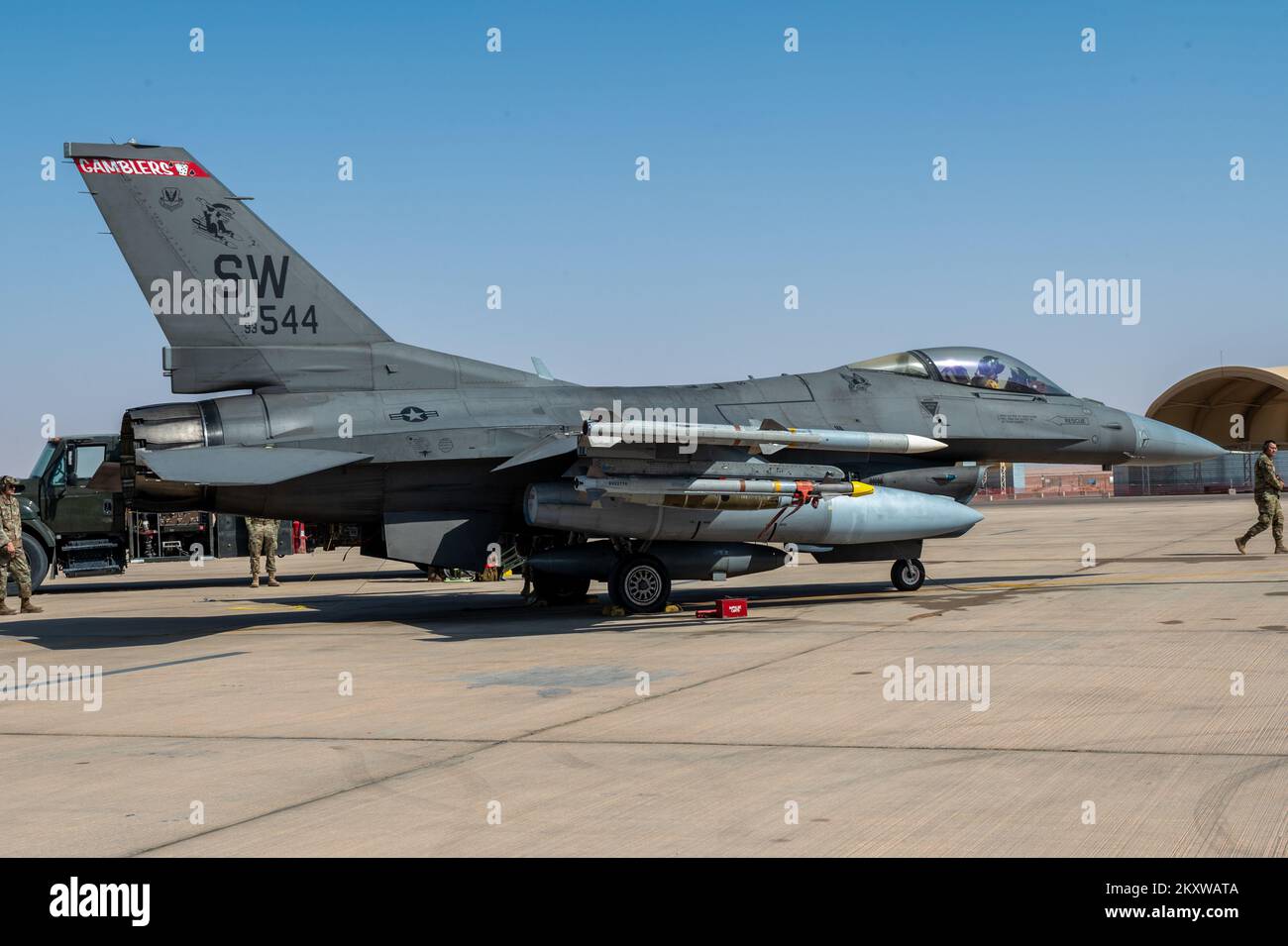 An F-16 Fighting Falcon undergoes an integrated combat turn (ICT), Nov ...