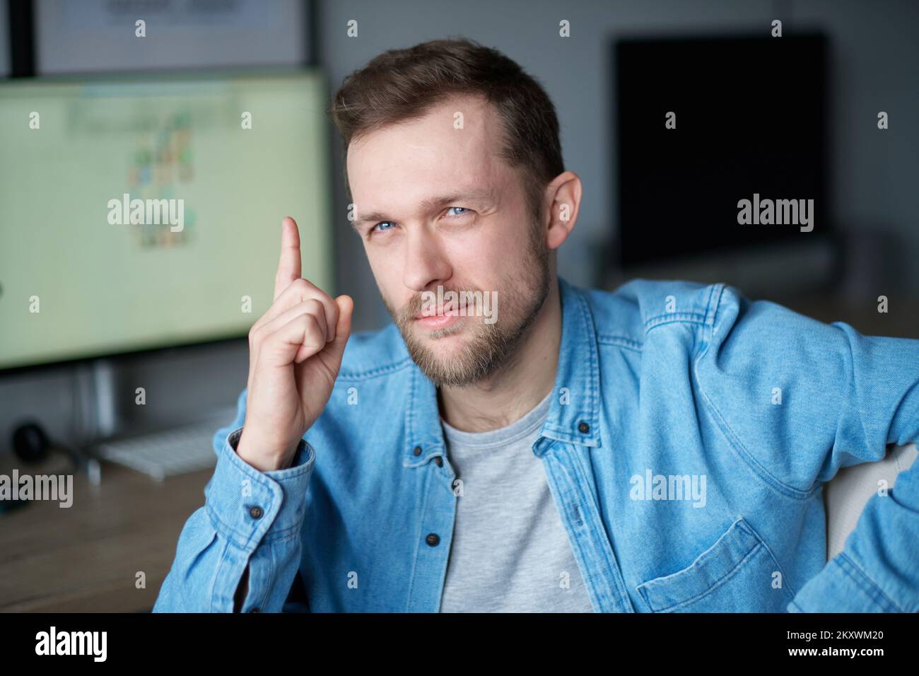 Eureka gesture hi-res stock photography and images - Alamy