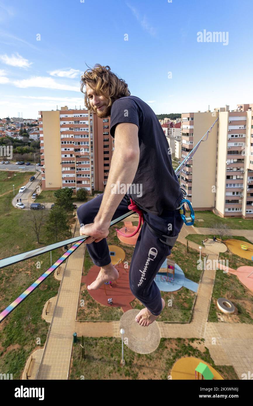Runner at height hi-res stock photography and images - Alamy
