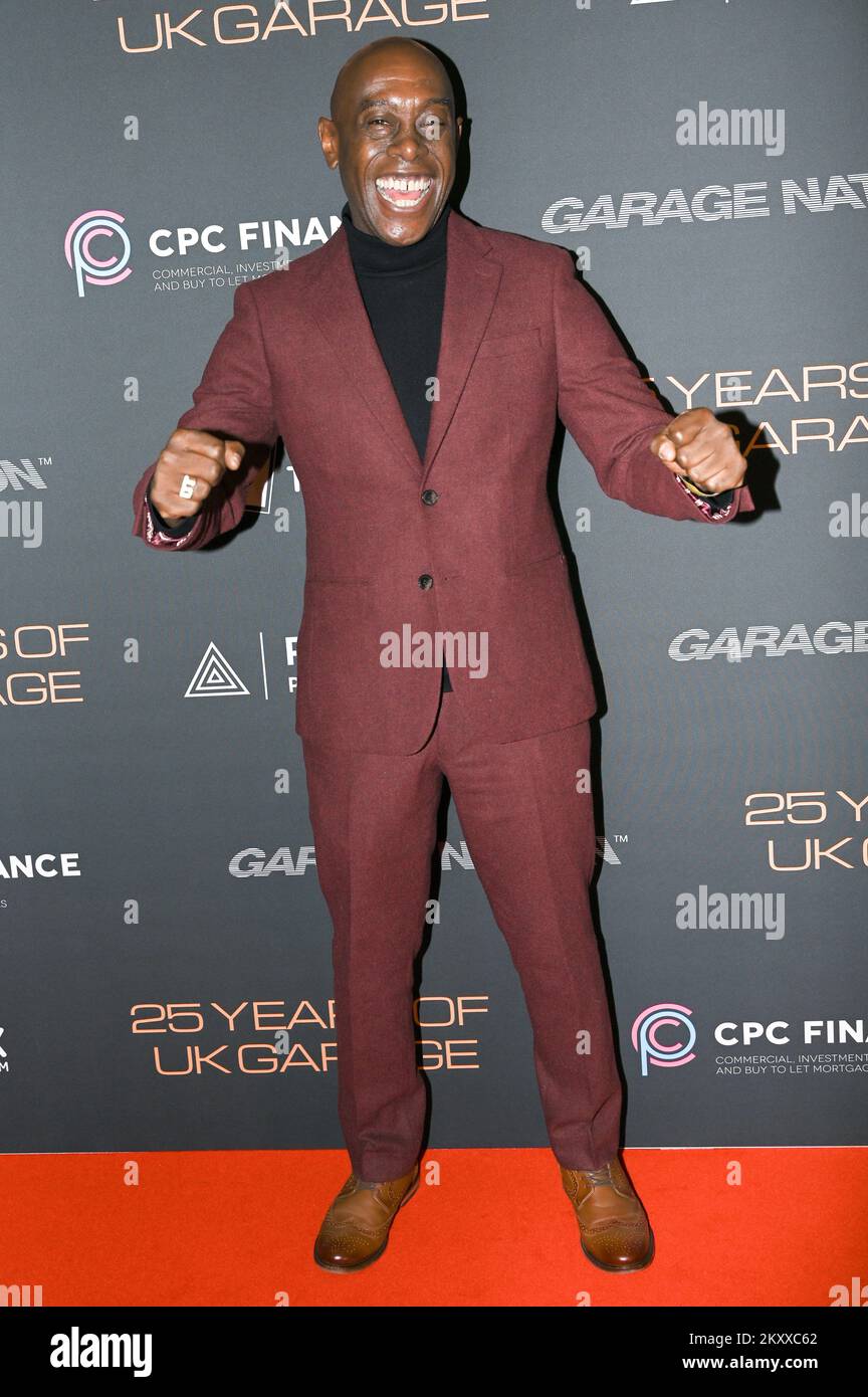 Vue, London, UK. 30th November 2022. MC DT attends the 25 Years of UK ...